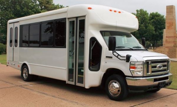 Mid-Size Coach Retirement Homes Transportation | Toronto Bus Co. LTD
